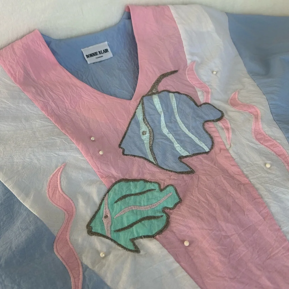 Bonnie Blair | Tops | Vintage Bonnie Blair Aqua Fish Batwing Pastel ...
